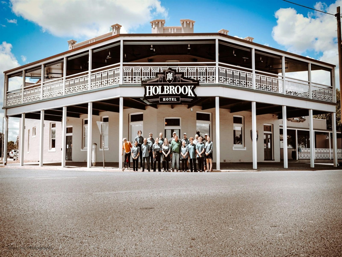 Holbrook Hotel Visit Greater Hume