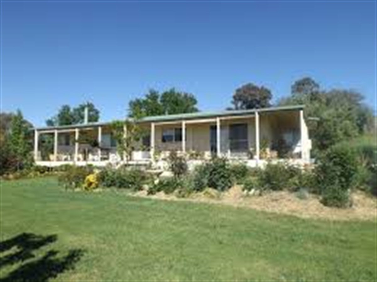 Shalimar Cottage Visit Greater Hume